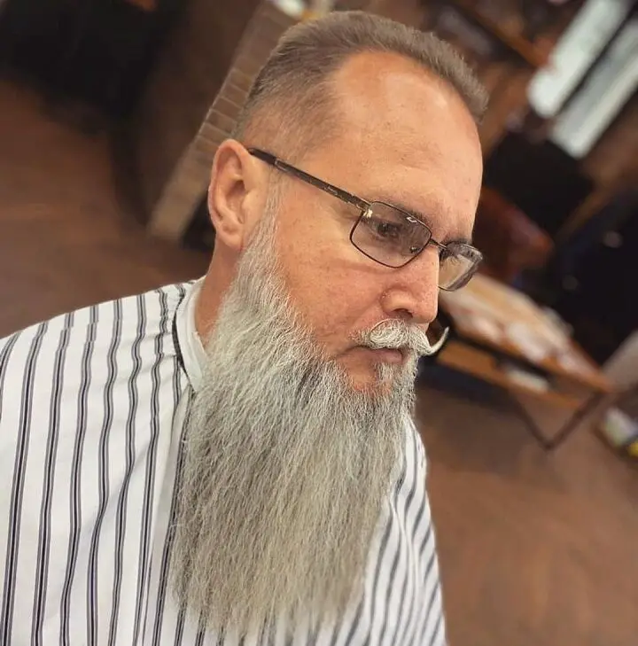 Cara triangular - ¿Qué estilo de barba elegir?